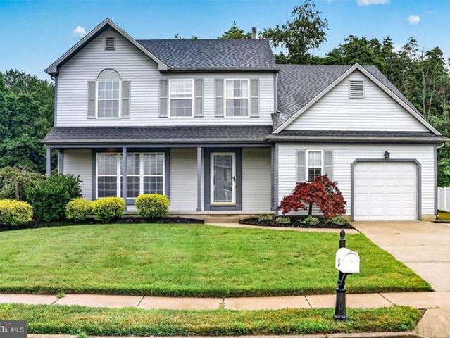 5 Elkins Ln, Marlton, NJ 08053