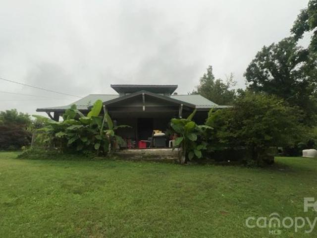 5 Eller Cove Rd, Weaverville, NC 28787