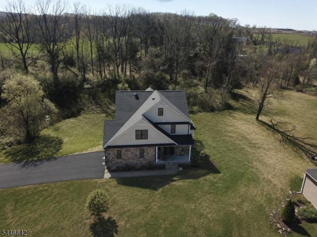 5 Emerald Dr