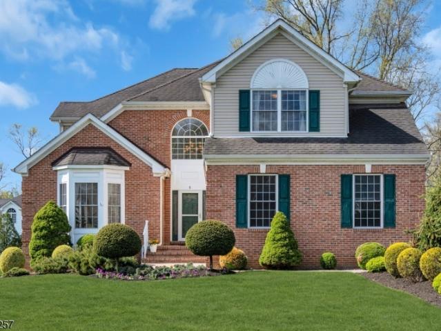 5 Emmons Ct