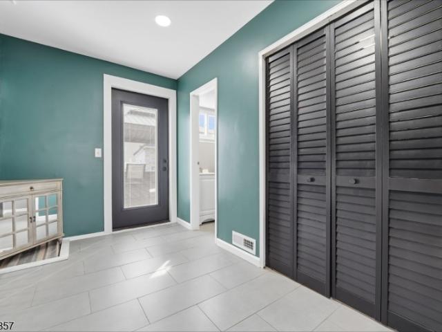 5 Epping Dr