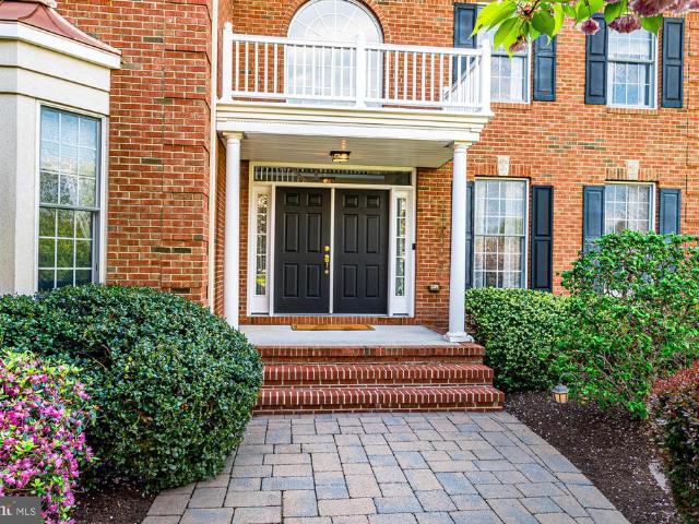 5 Erin Court