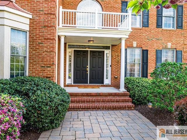 5 Erin Court