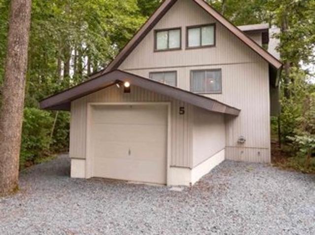 5 Falcon Bridge Rd, Ocean Pines, MD 21811