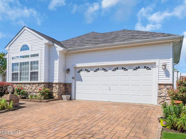 5 Ferrara Court