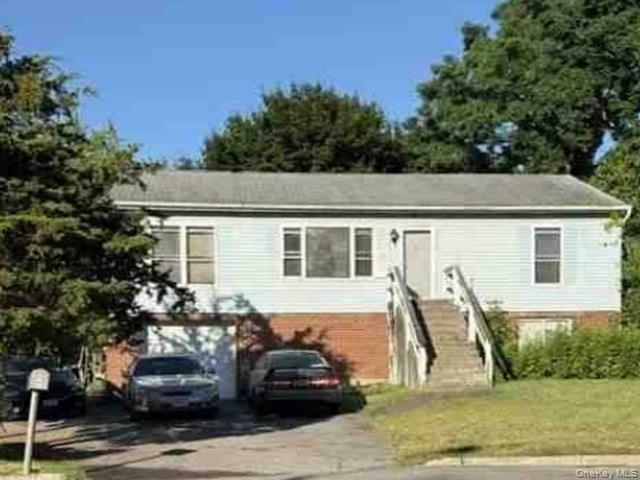 5 Flemming Dr, Newburgh, NY 12550
