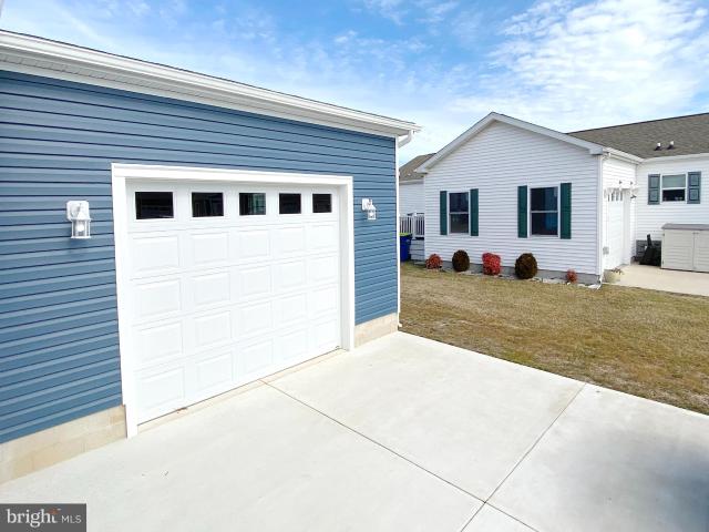 5 Folkstone Ln, Lewes, DE 19958 | MLS #DESU2105 | Compass