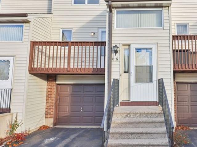 5 Foncine Ln Unit 5, South Windsor, CT 06074
