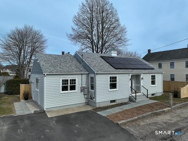 5 Forsyth St, Stonington, CT 06355 | MLS #24164 | Compass