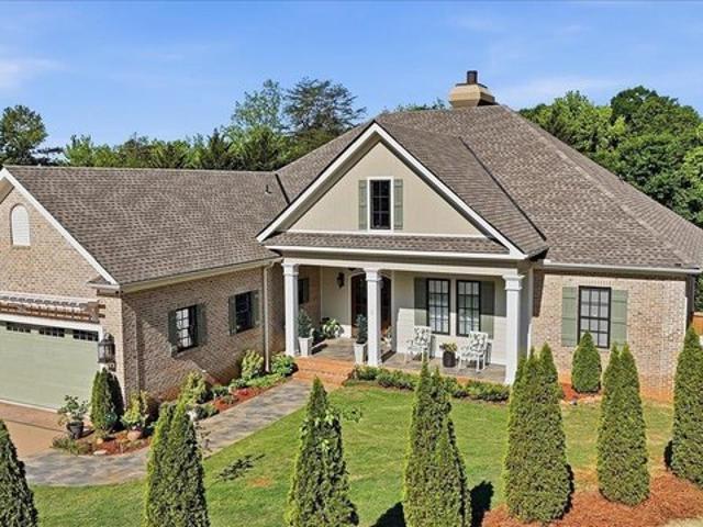5 French Country Pl, Greenville, SC 29609