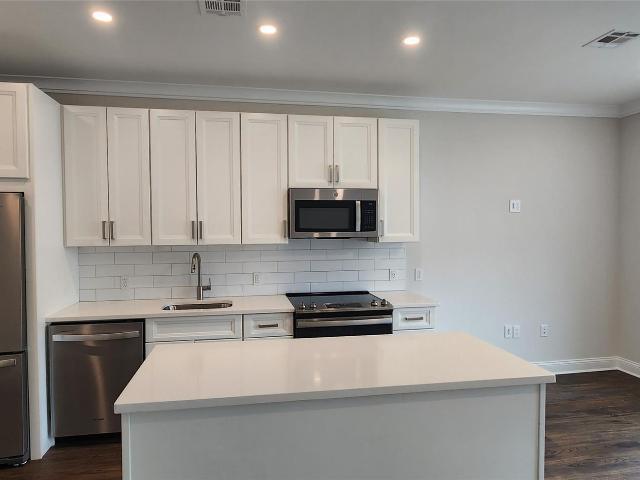 5 Freer Street 306