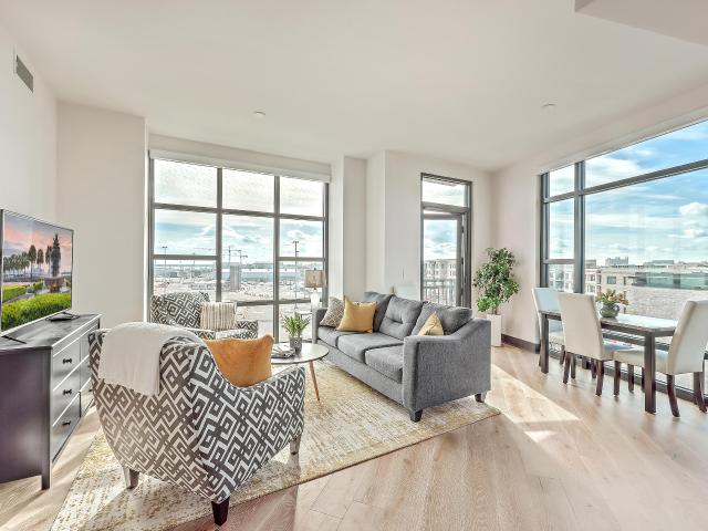 5 Gadsdenboro Street 511
