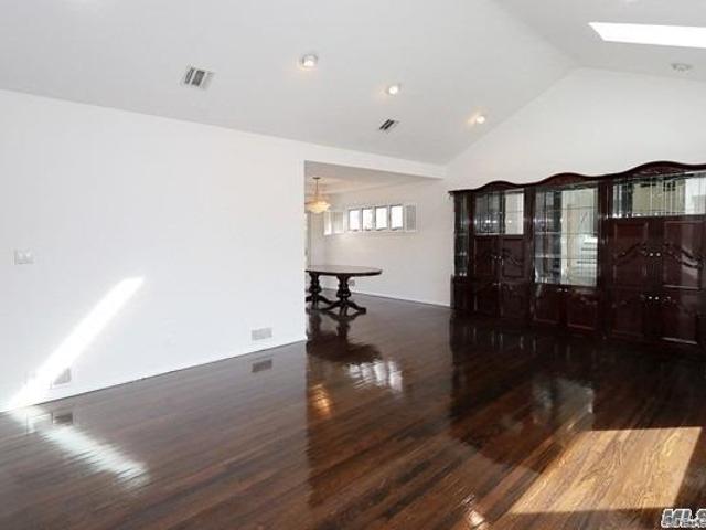 5 Gilbert Road