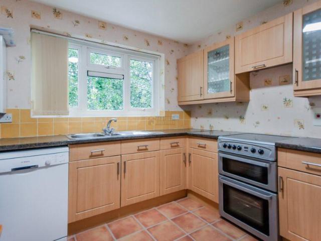 5 Gilldown Place, Birmingham B15 2 bed flat to rent £1,387 pcm £320 pw