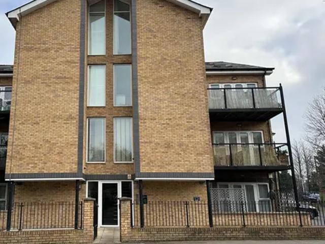 5 Gladbeck Way, London, EN2 7EL, United Kingdom | 2 bed apartment for rent #140659081 | Rentberry