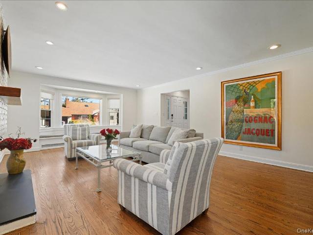 5 Glenwood Lane