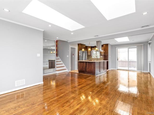 5 Glenbrook Road