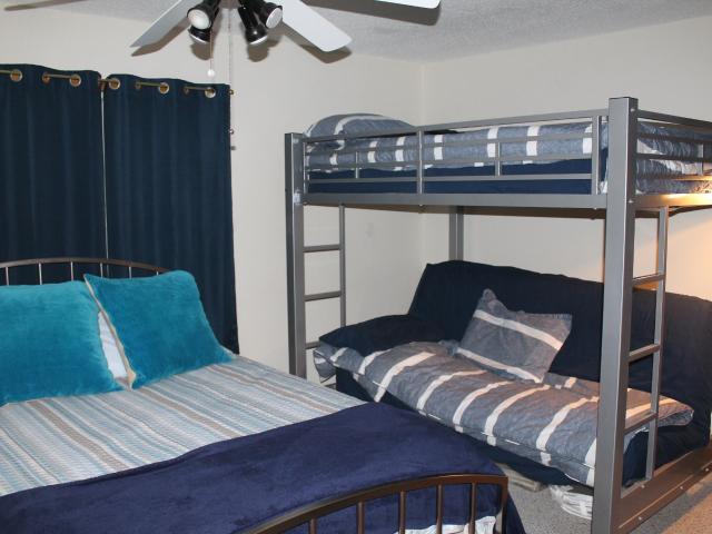 5 Goldfinch Road # 7