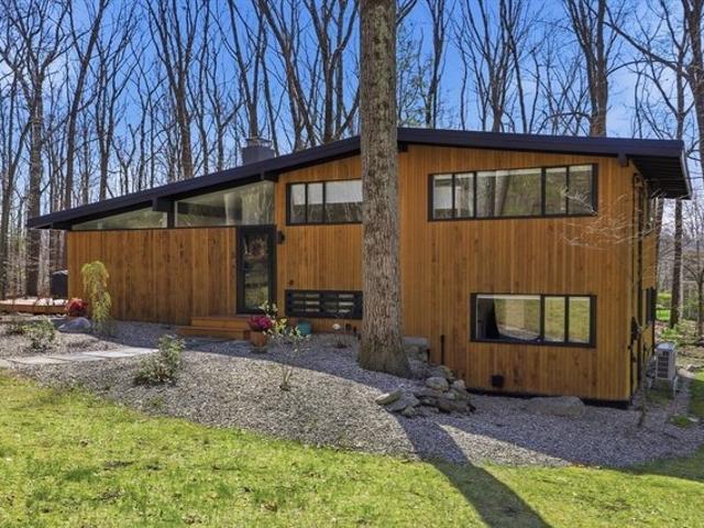 5 Gould Rd, Lexington, MA 02420