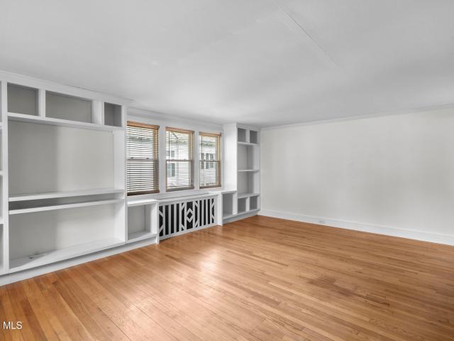 5 Grant Avenue