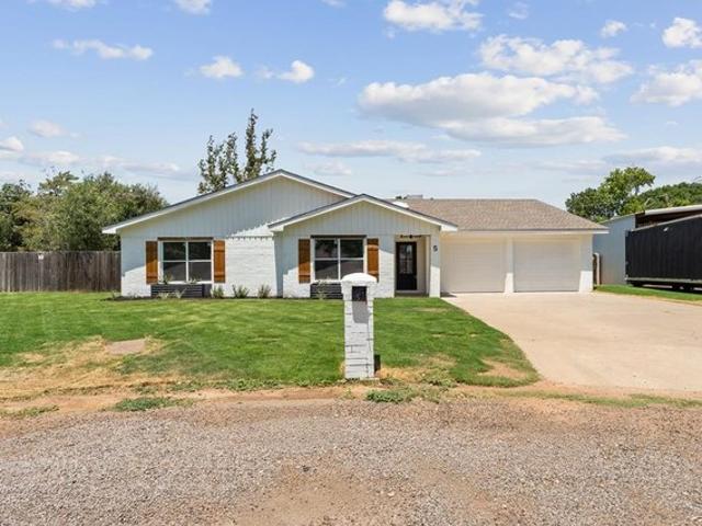 5 Green Oaks Cir, Odessa, TX 79762