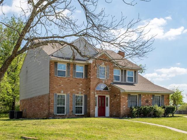 5 Griffith Ct, Terrell, TX 75160 | MLS #21223 | Compass