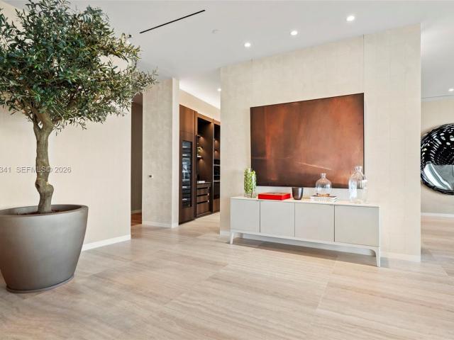 5 Grove Isle Dr, Unit PHS01, Miami, FL 33131 | MLS #A11989