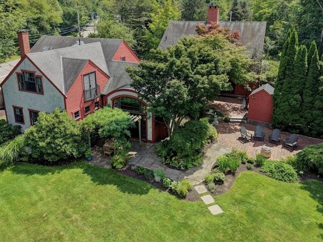 5 Grove Rd, Rye, NH 03870