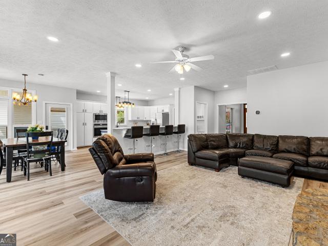 5 Hubert Russell Road