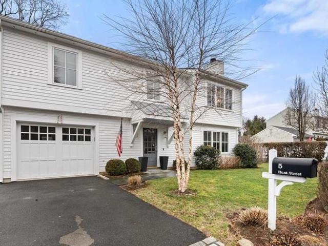 5 Hunt St, Norwalk, CT 06853