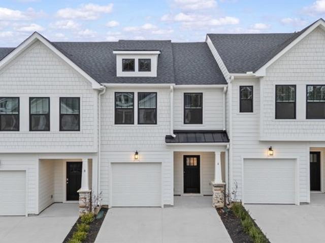 5 Hagen Ln, Simpsonville, SC 29681