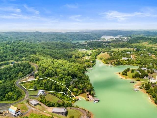 5 Harbor Point Dr, Sevierville, TN 37876