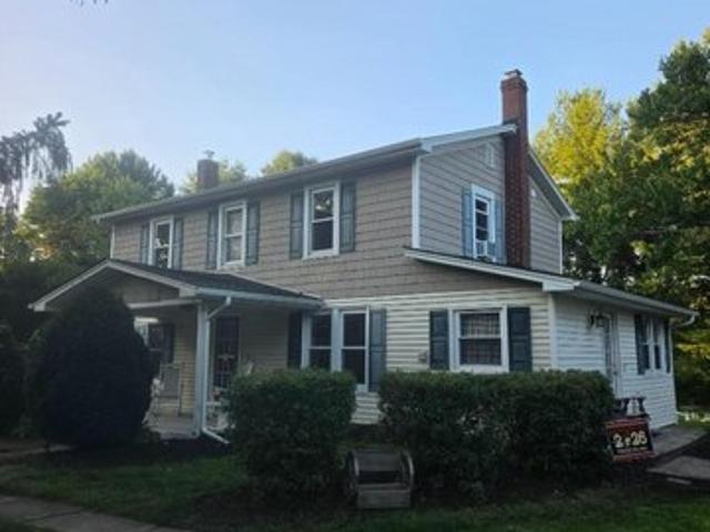 5 Harris Ln, Mount Olive Township, NJ 07840