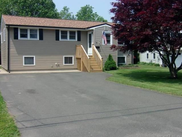 5 Hart Pl, Plainville, CT 06062