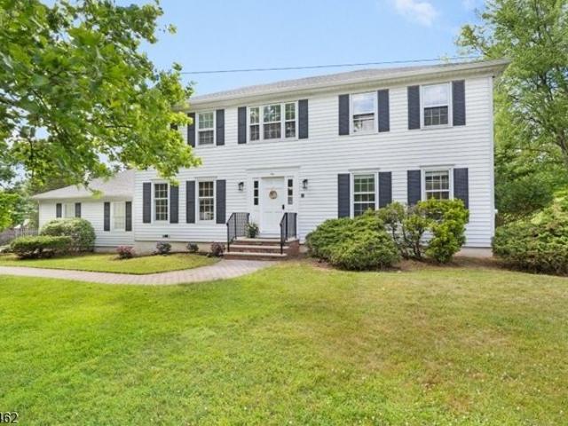 5 Heather Hill Way, Bridgewater Twp, NJ 08807