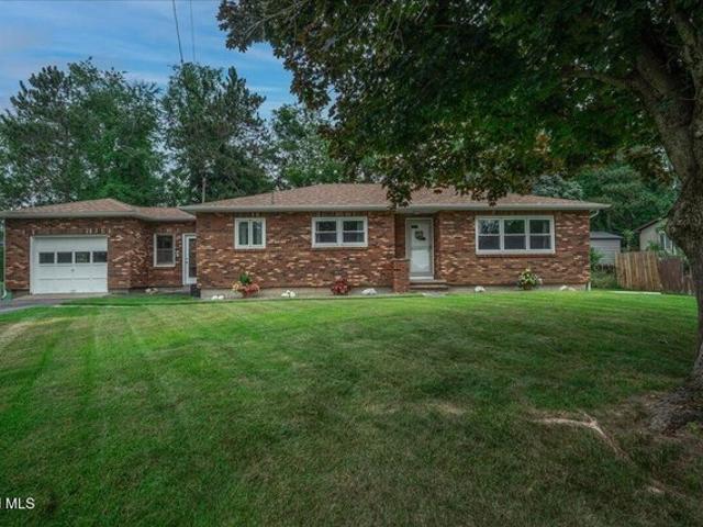 5 Hewitt St, Mechanicville, NY 12118