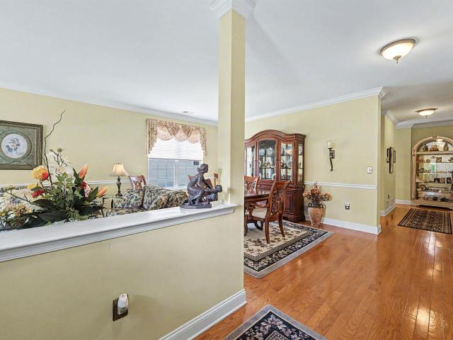 5 Highbury Ct