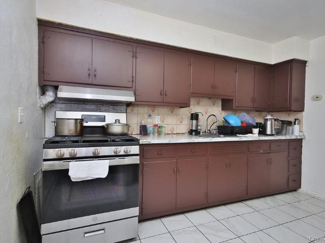 5 Highland Avenue