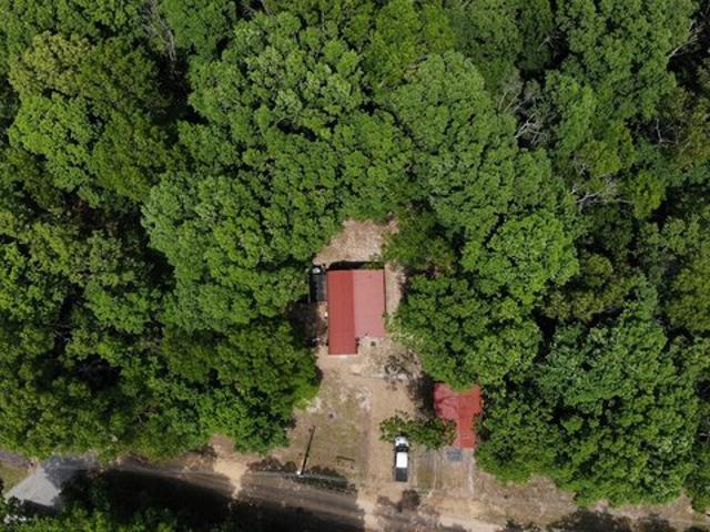5 Hidden Valley Dr, Nunnelly, TN 37137