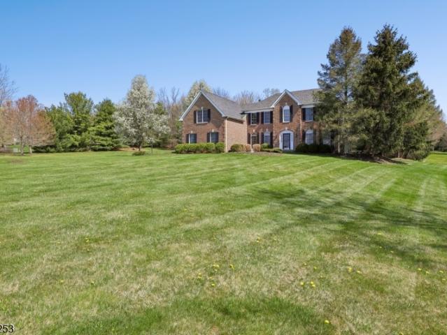 5 Hidden Valley Way