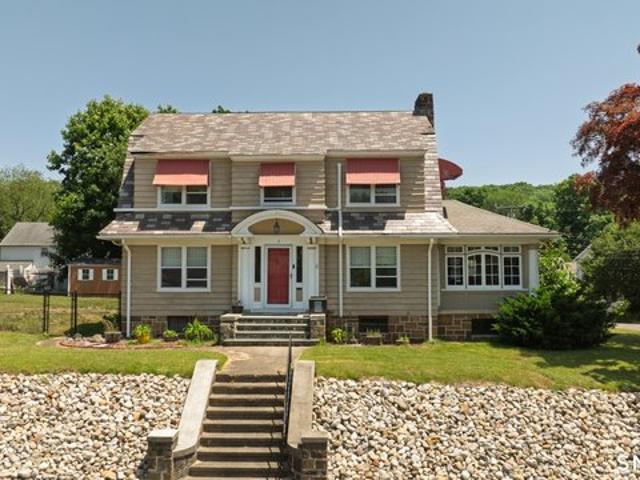 5 Hillcrest Ave, Naugatuck, CT 06770