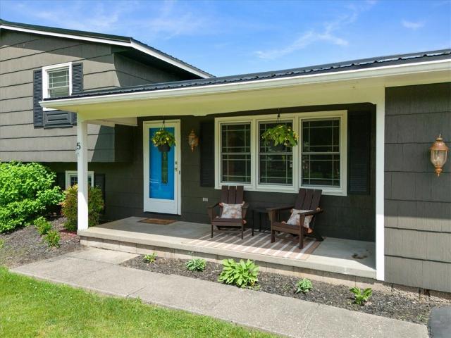 5 Hillside Dr Drive