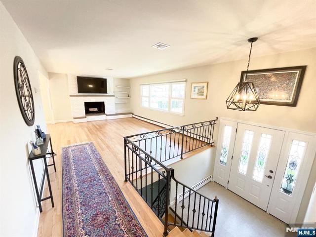 5 Hillside Terrace