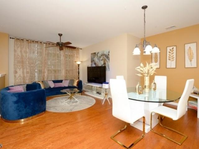 5 Holly Ln, Garfield City, US, NJ