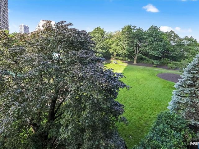 5 Horizon Rd, Unit 501, Fort Lee, NJ 07024 | MLS #26002 | Compass