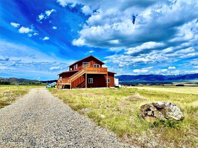 5 Horse Pasture Ln, Ennis, MT 59729