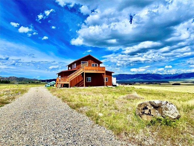 5 Horse Pasture Ln, Ennis, MT 59729