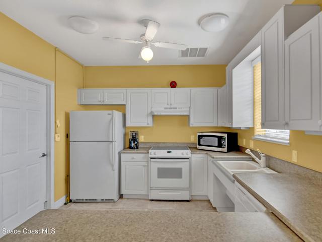 5 Indian River Ave, Unit 804, Titusville, FL 32796 | MLS #1052