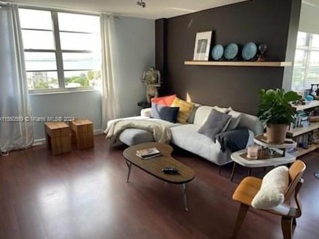 5 Island Ave #8J, Miami Beach, FL 33139