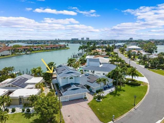 5 Island Dr, Treasure Island, FL 33706